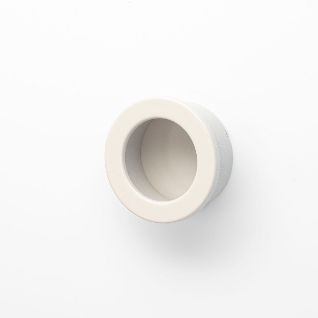 Dune 30mm Circle Recessed Pull - Dusty Sand – Castella